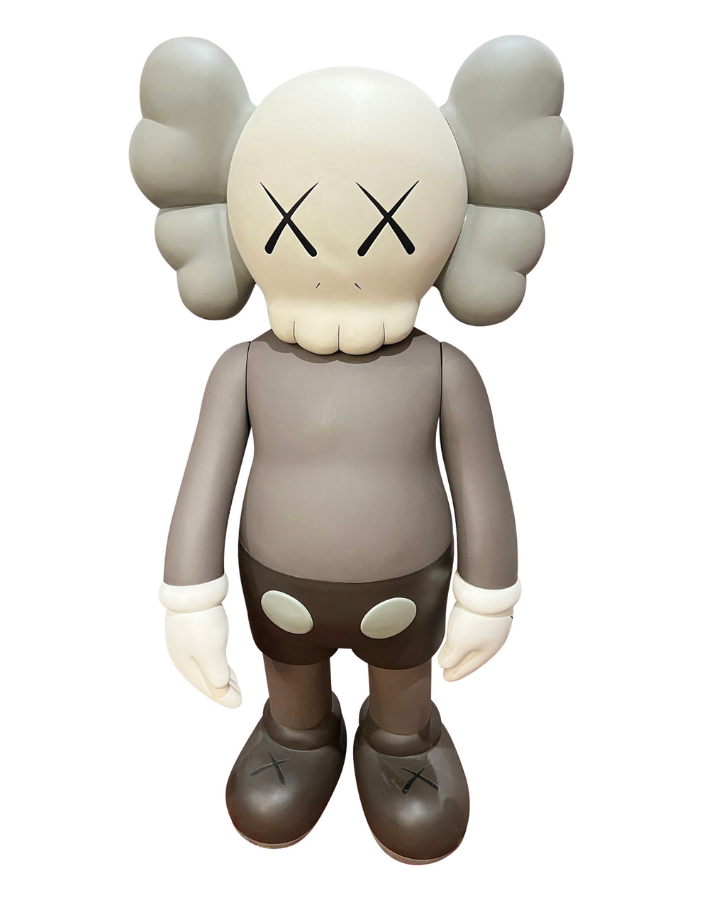 KAWS - Regular Companion Brown 4 Foot Statue, 2007 – TOY TOKYO